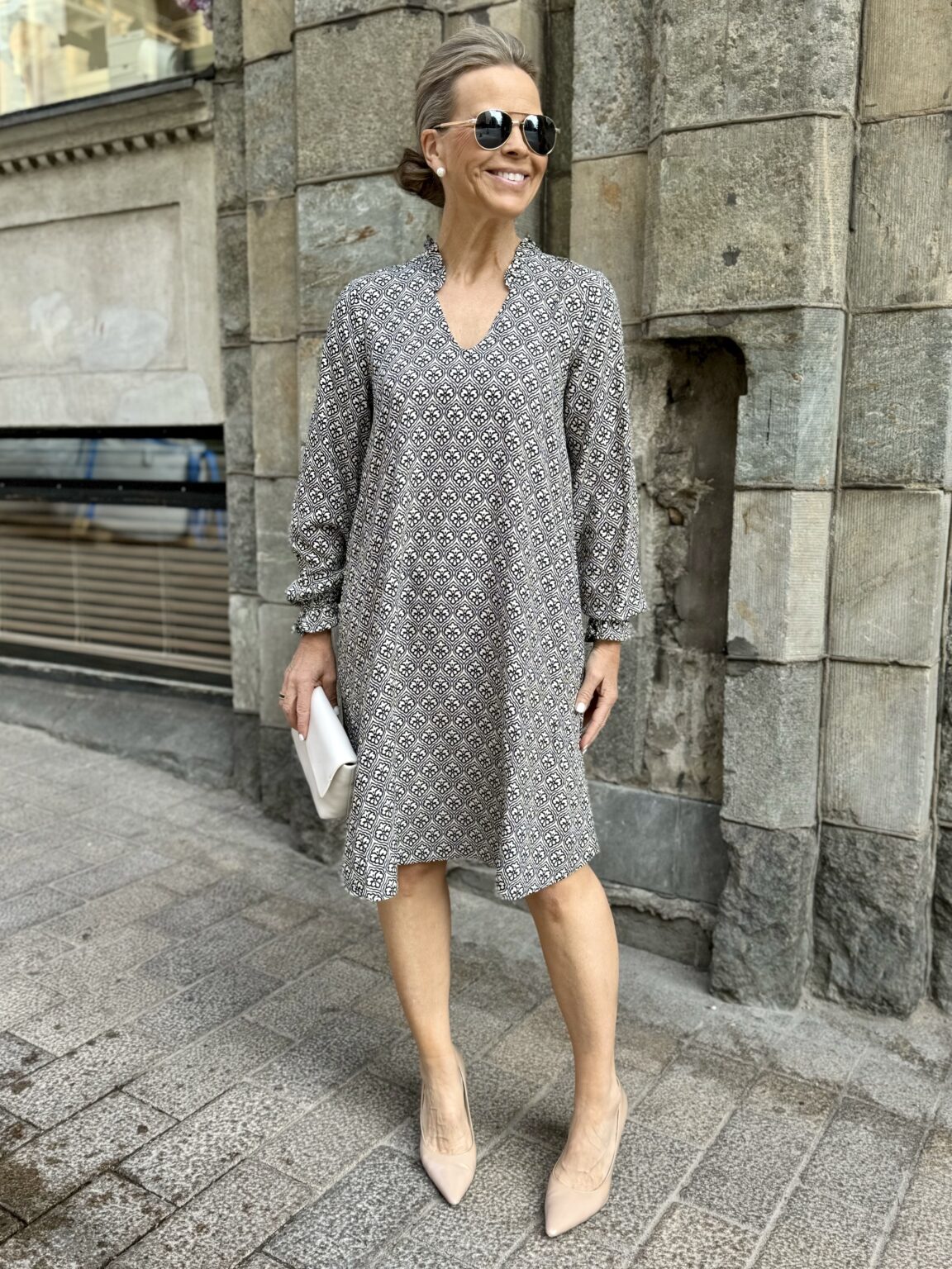 Mekot, paljettimekot ja sifonkimekot naisten verkkokaupasta - DOPP